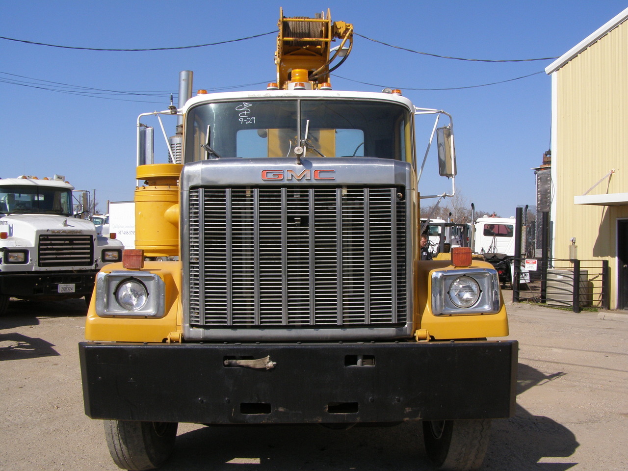 Used 1983 Gmc General For Sale in Dallas, TX - 117636844 - Commercial ...