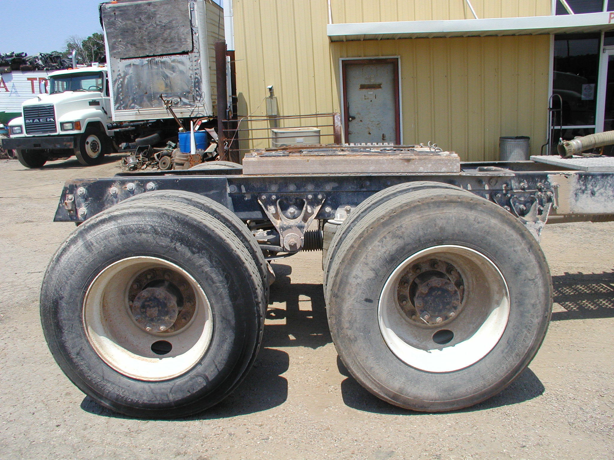 Used 2002 Mack CH613 For Sale in Dallas, TX - 104587545 - Commercial ...