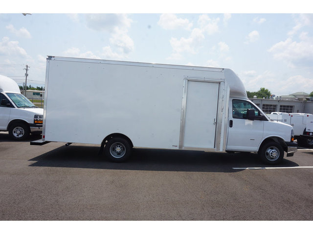 Express G3500 For Sale - Chevy Express G3500 Box Truck - Straight ...