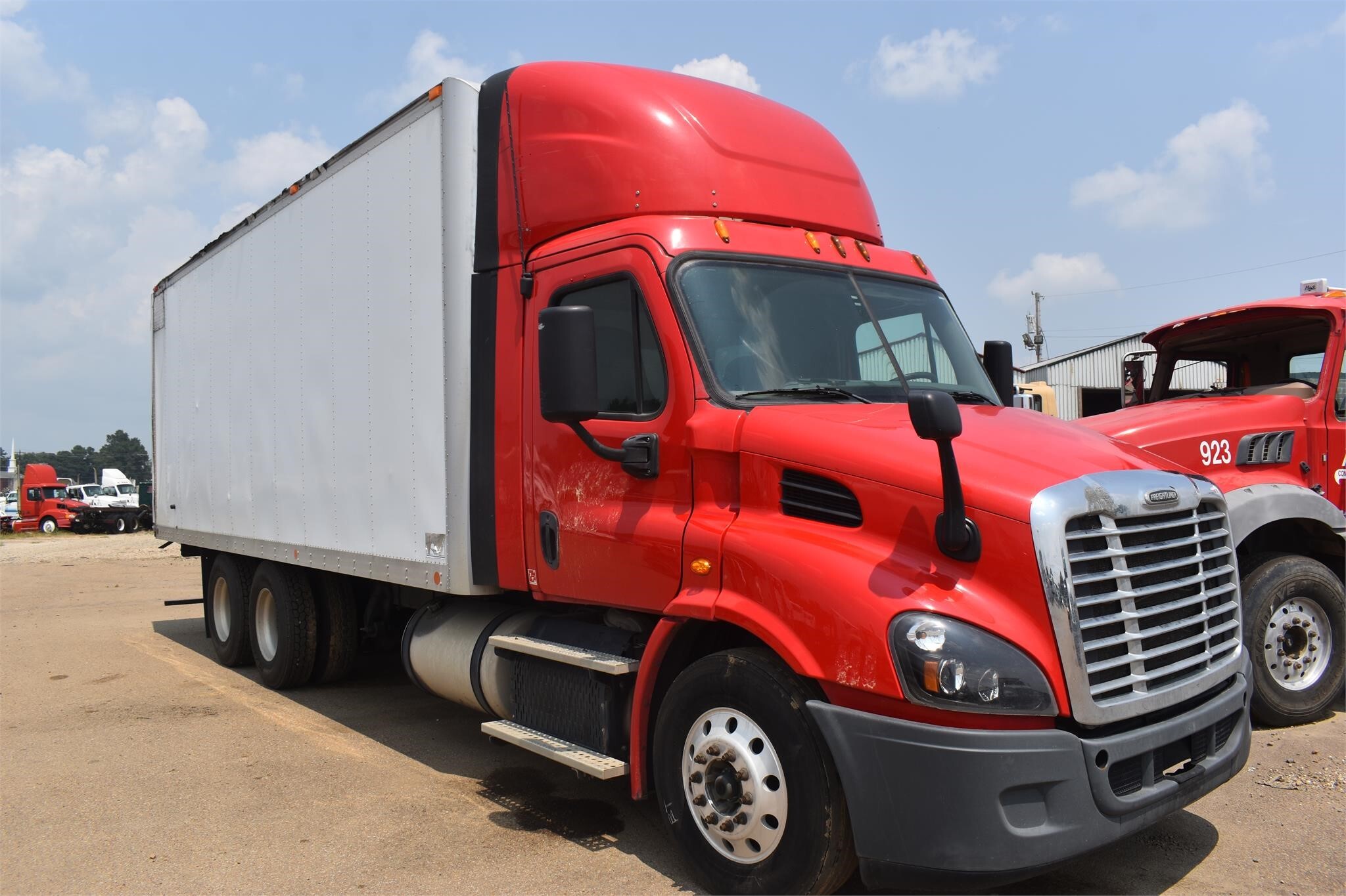 Cascadia For Sale - Freightliner Cascadia Box Truck - Straight Trucks ...