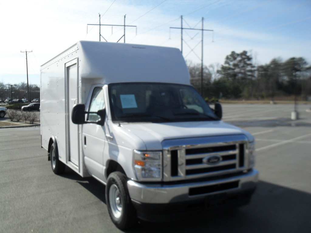 Ford For Sale - Ford Box Truck - Straight Trucks - Commercial Truck Trader