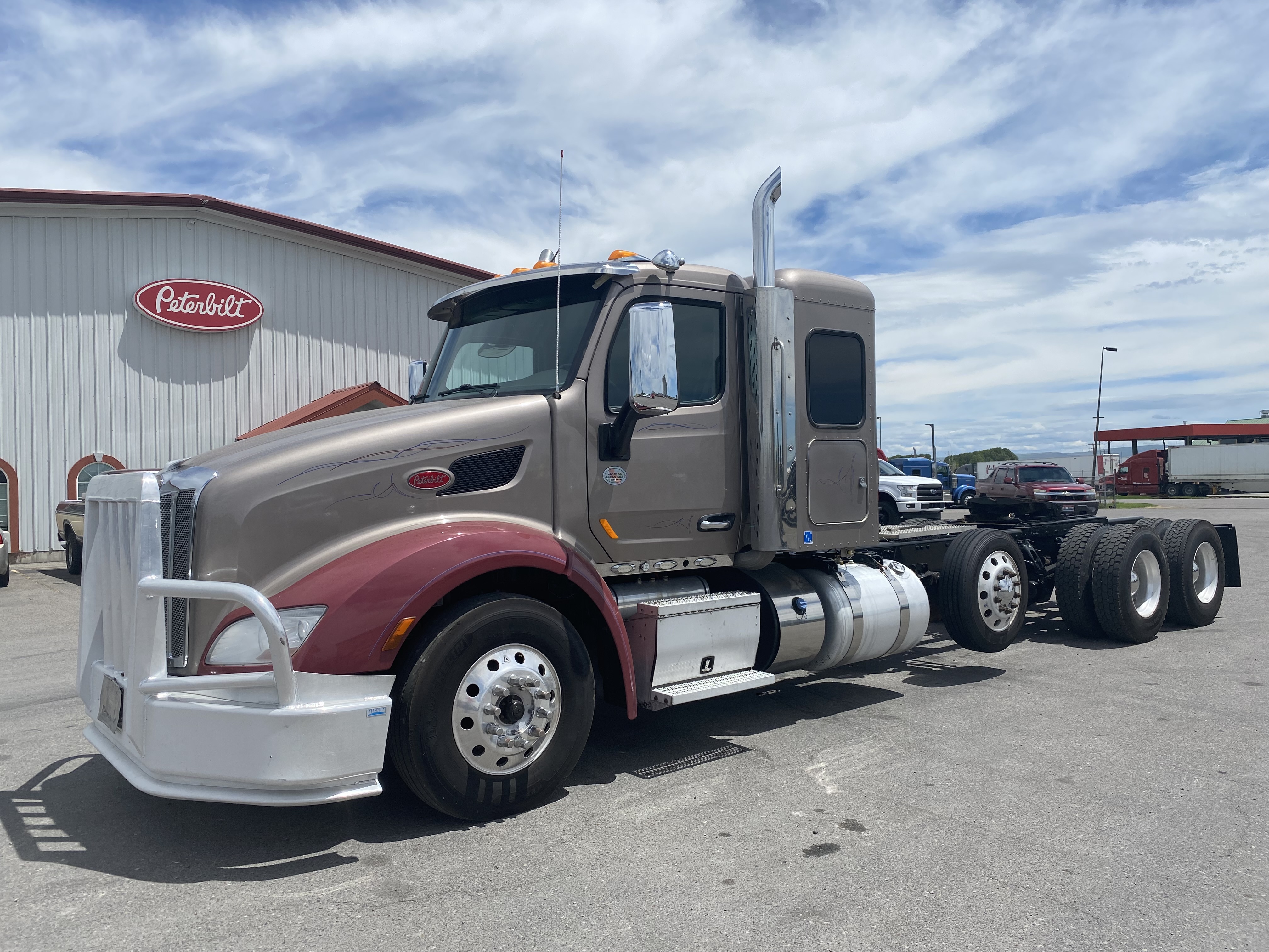 Conventional - Day Cab Trucks For Sale Near Me - Commercial Truck Trader