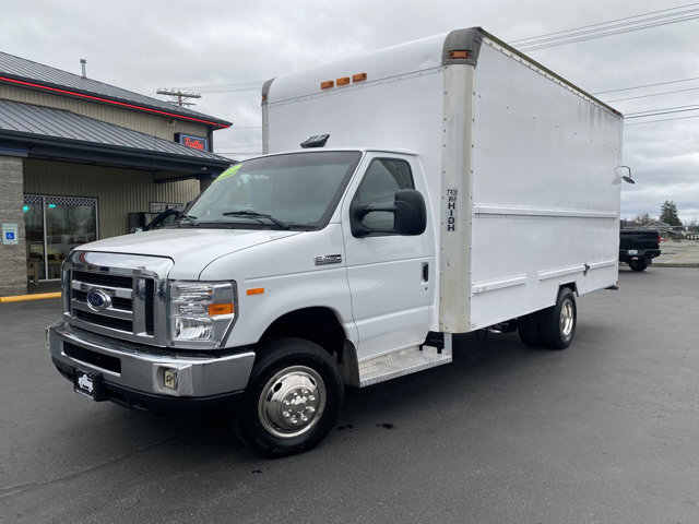 Ford For Sale - Ford Box Truck - Straight Trucks Near Me - Commercial ...