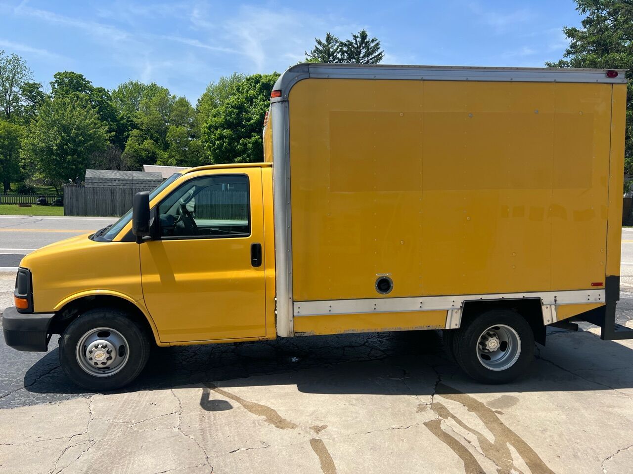 Chevy For Sale - Chevy Cutaway-Cube Vans Near Me - Commercial Truck Trader