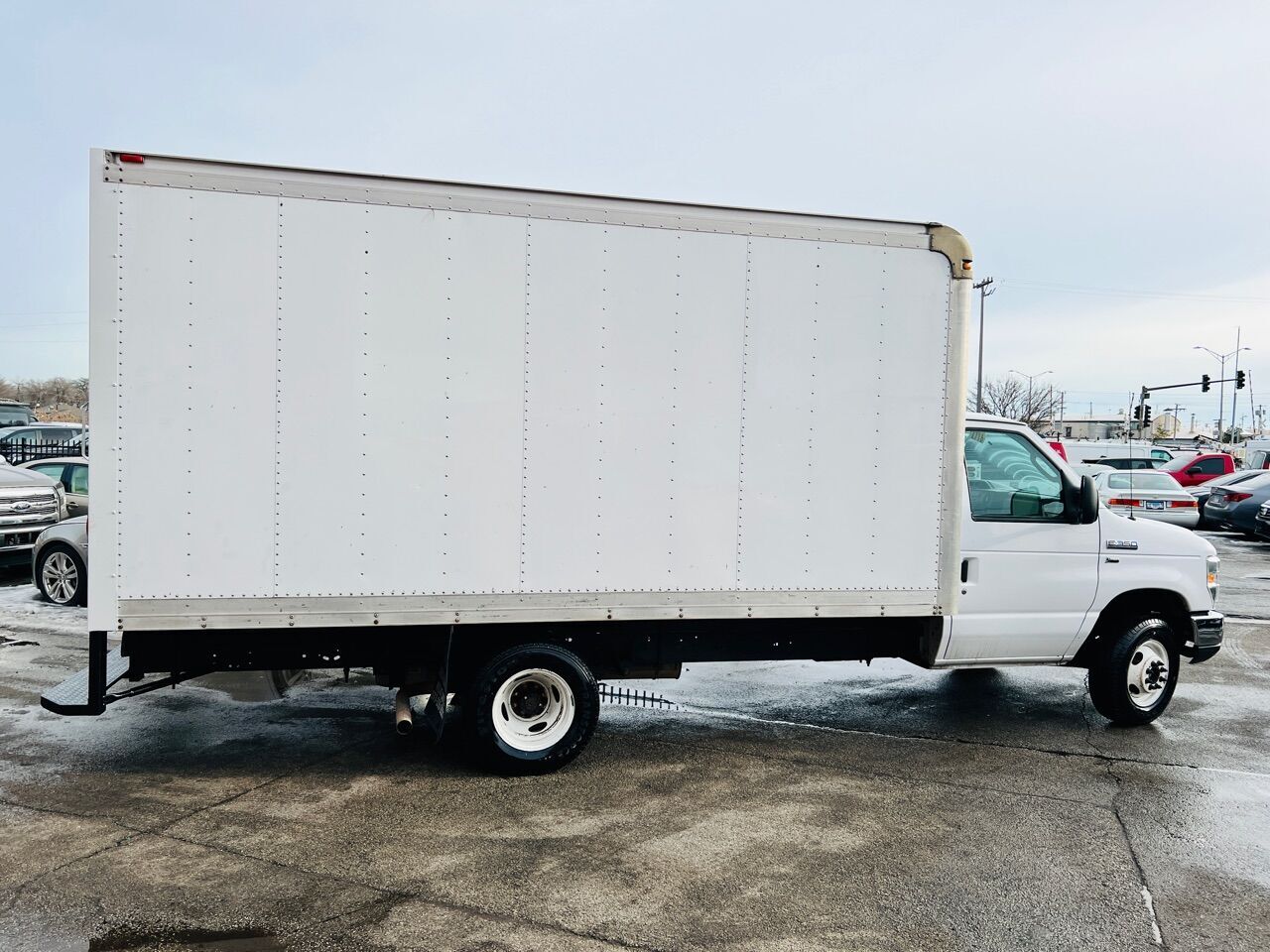 Chicago, IL - Box Truck - Straight Trucks For Sale - Commercial Truck ...