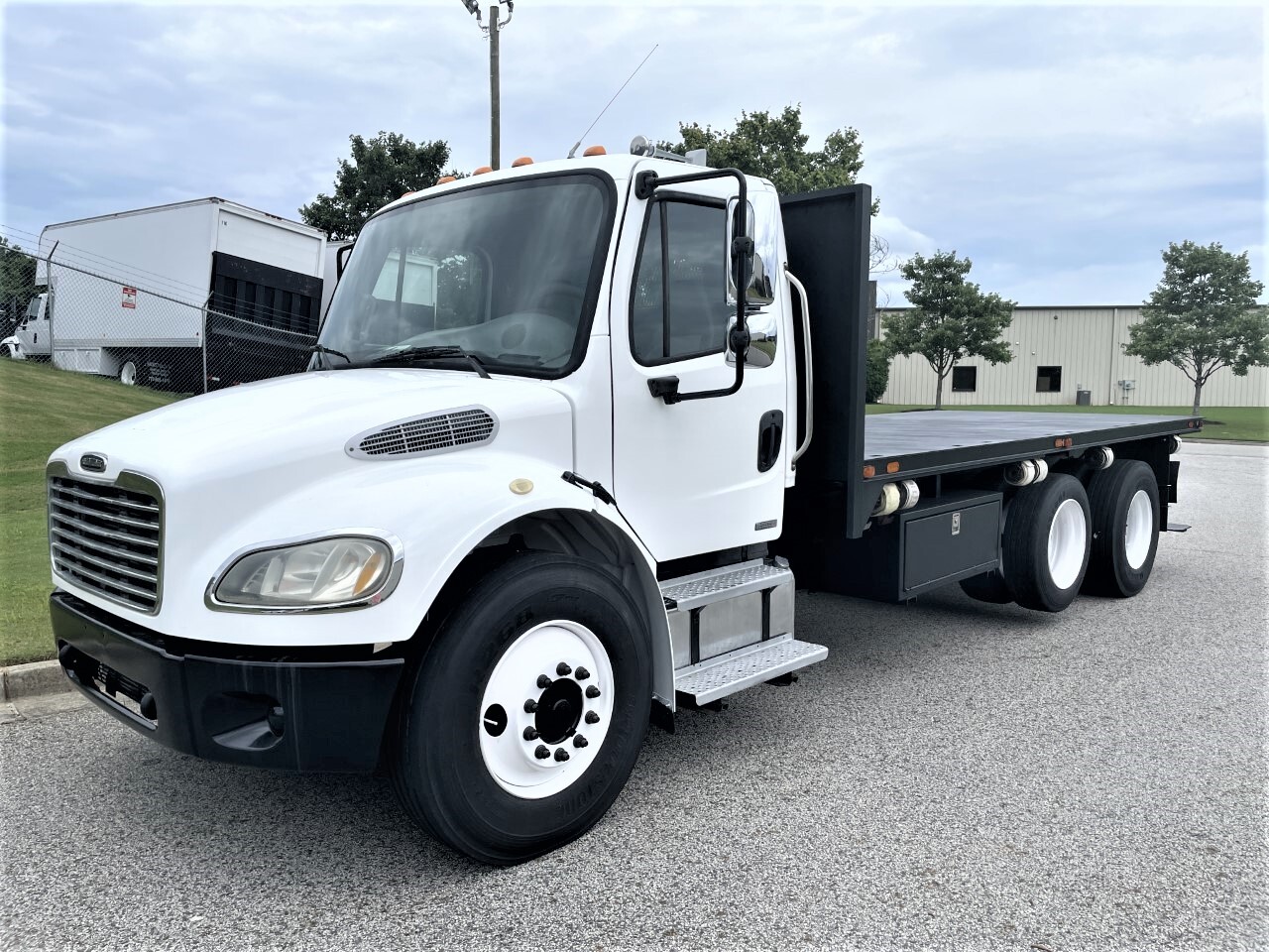 Flatbed Truck Class 8 (gvw 33001 - 150000) Trucks For Sale Near Me ...