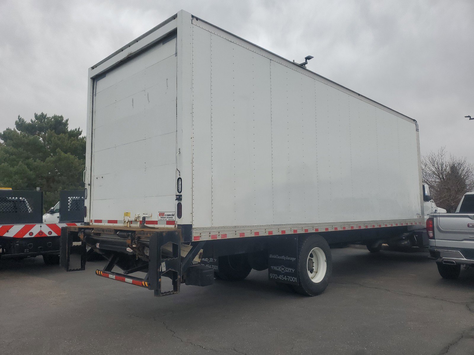 Ford For Sale - Ford Box Truck - Straight Trucks Near Me - Commercial ...