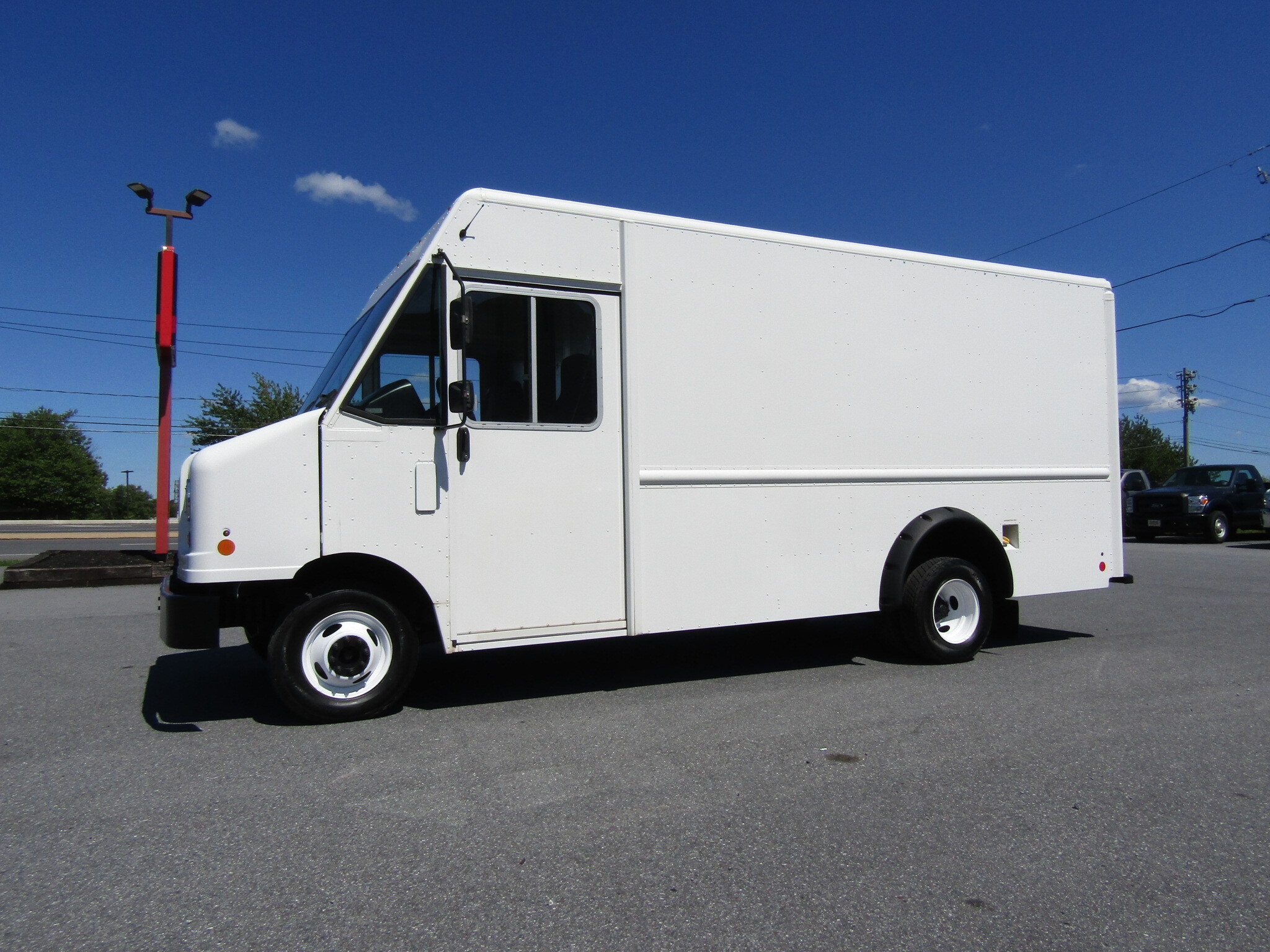E350 For Sale - Ford E350 Box Truck - Straight Trucks Near Me ...