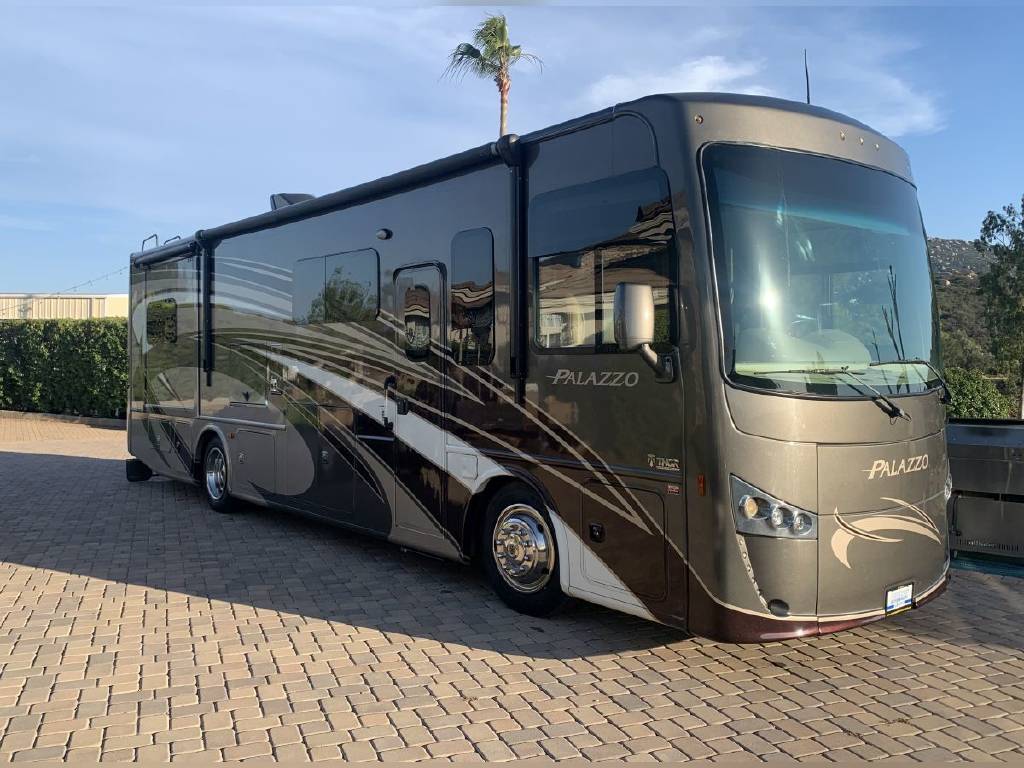 Bus Trucks For Sale Near Me - Commercial Truck Trader