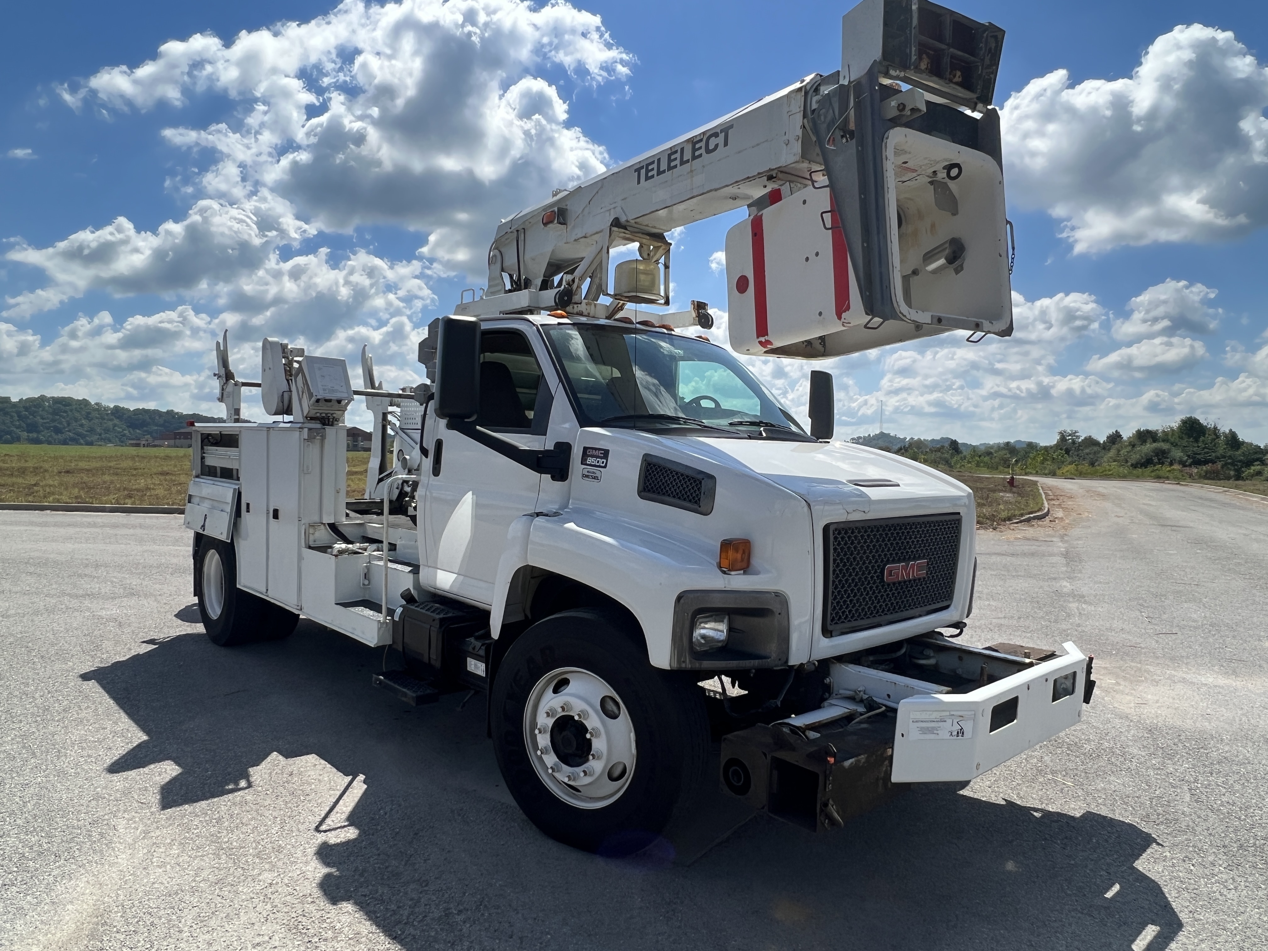 Cable Dispenser Trucks For Sale Near Me - Commercial Truck Trader