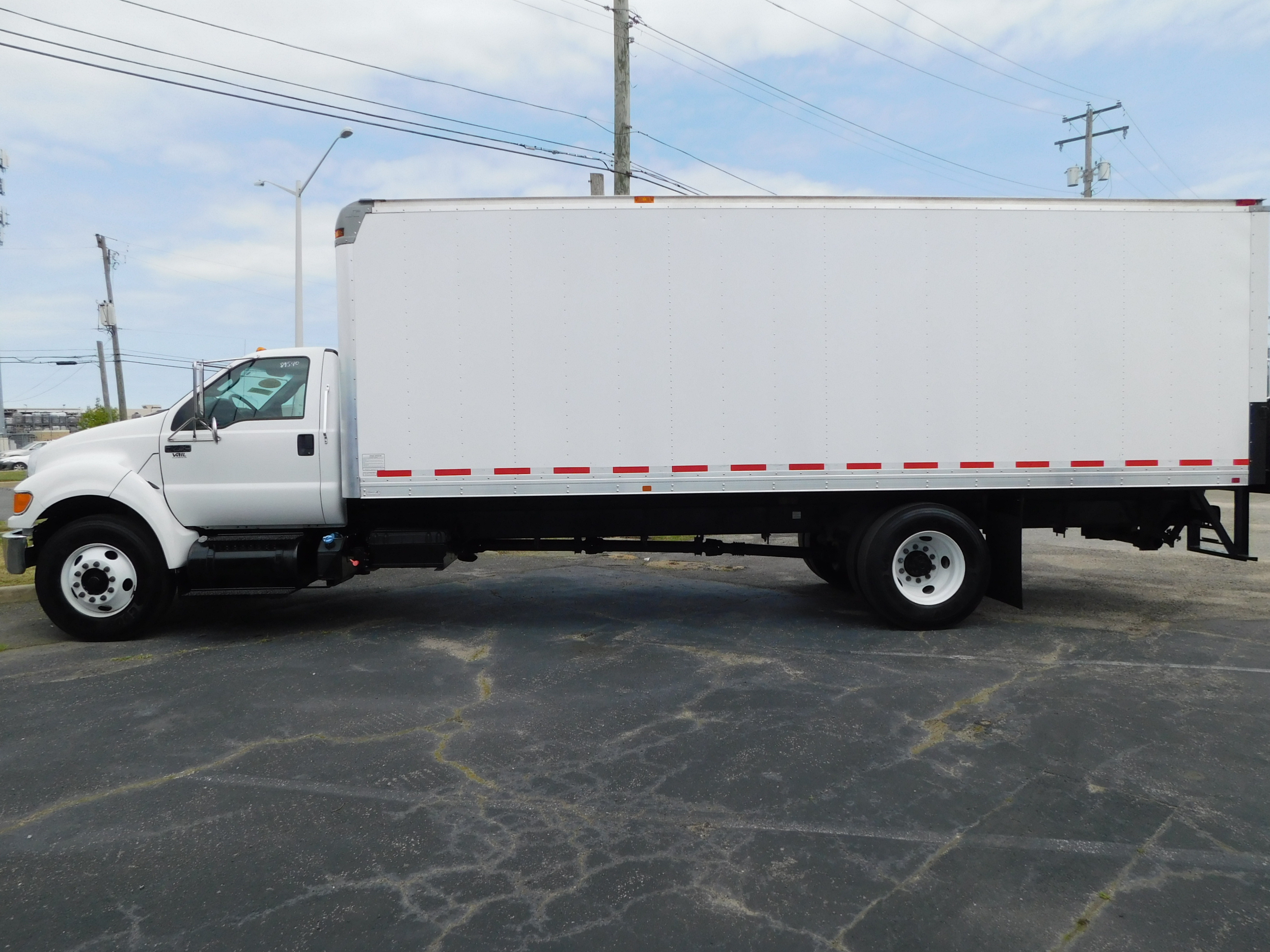 Ford For Sale - Ford Box Truck - Straight Trucks Near Me - Commercial ...