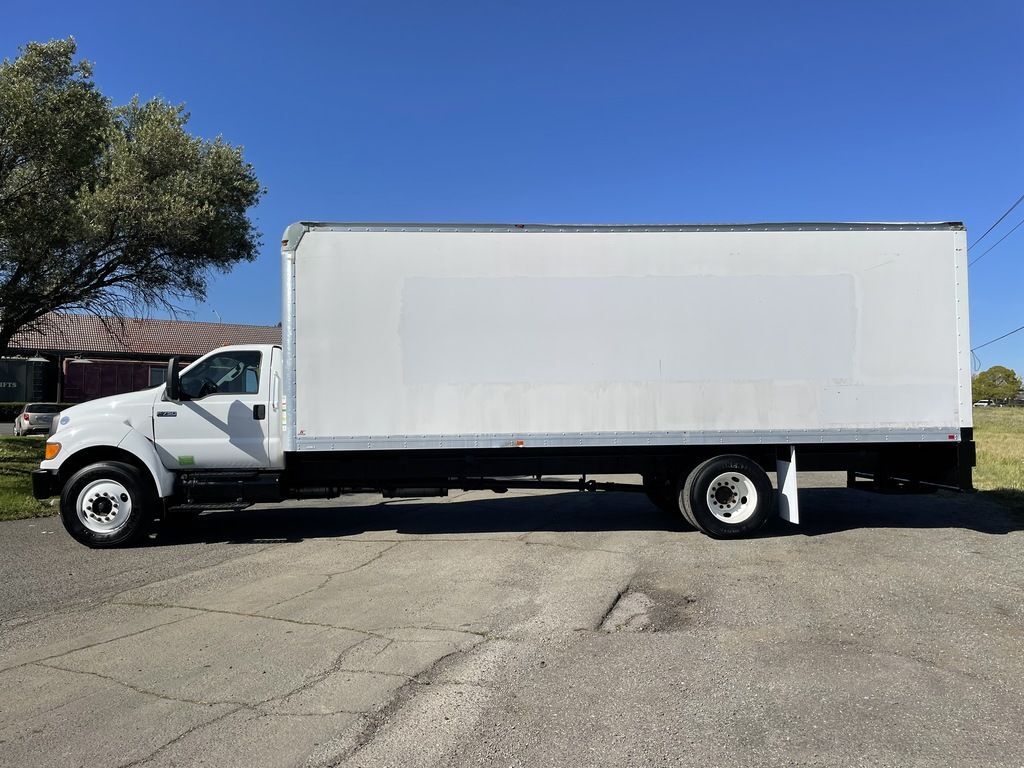 Ford For Sale - Ford Box Truck - Straight Trucks Near Me - Commercial ...