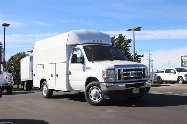 Ford For Sale - Ford Cutaway-Cube Vans Near Me - Commercial Truck Trader