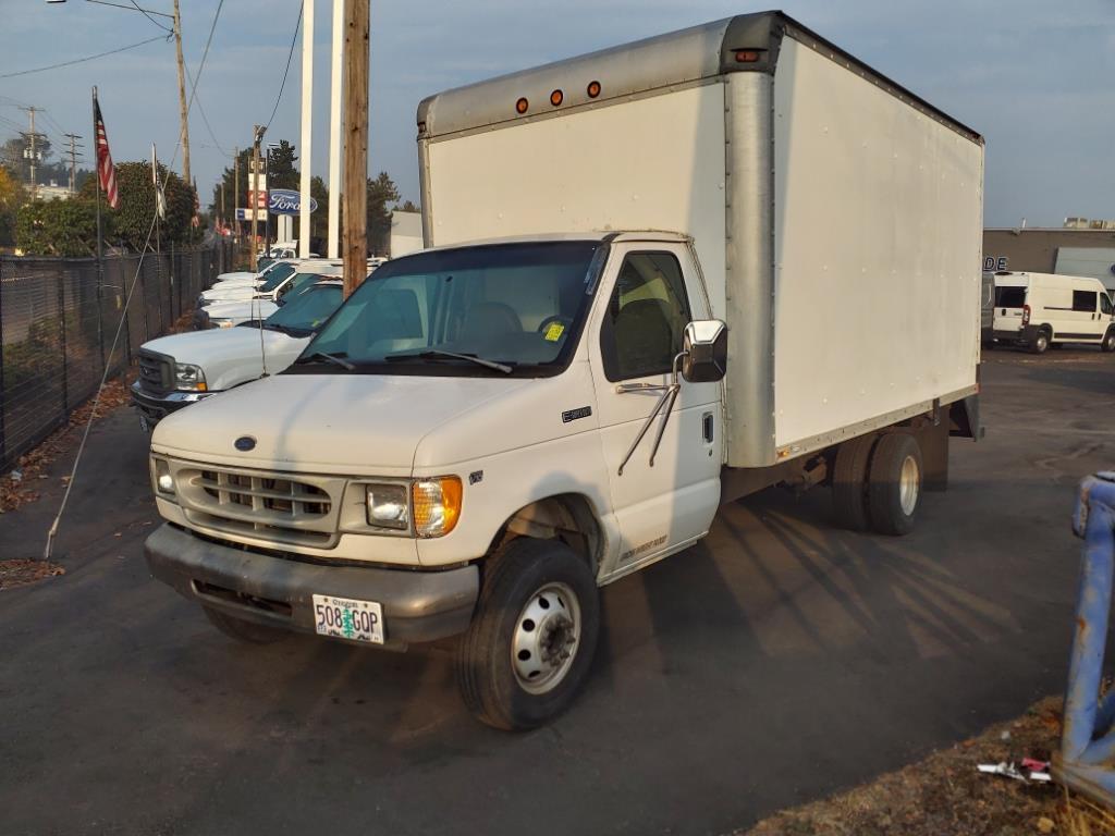 Ford For Sale - Ford Box Truck - Straight Trucks Near Me - Commercial ...