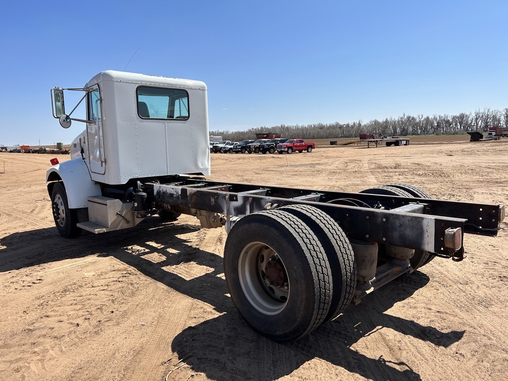 Used 2000 Peterbilt 330 For Sale in East Wareham, MA - 5025602805 - Commercial Truck Trader