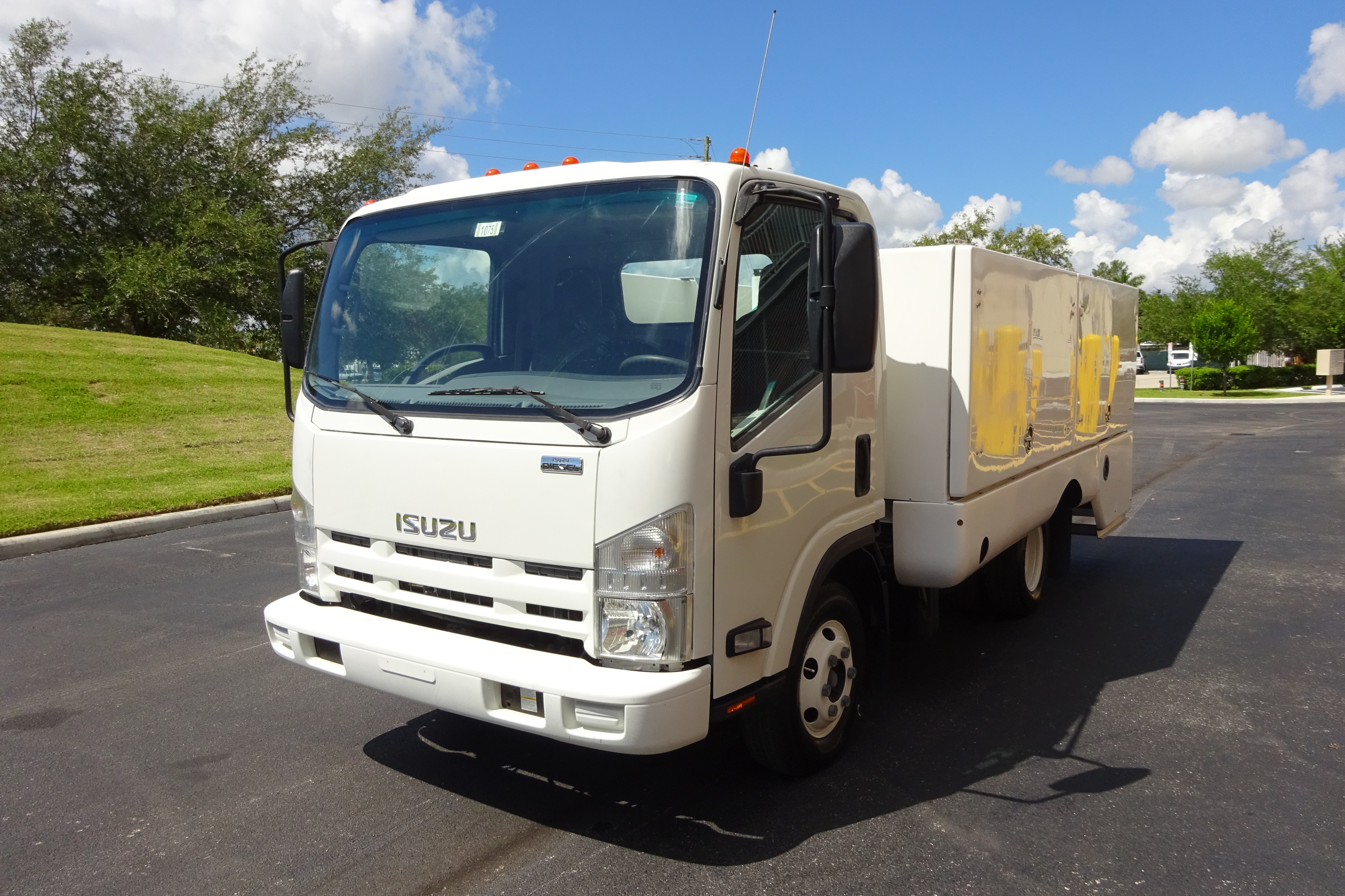 Used 2014 Isuzu Npr For Sale in Miami, FL - 5026555553 - Commercial ...