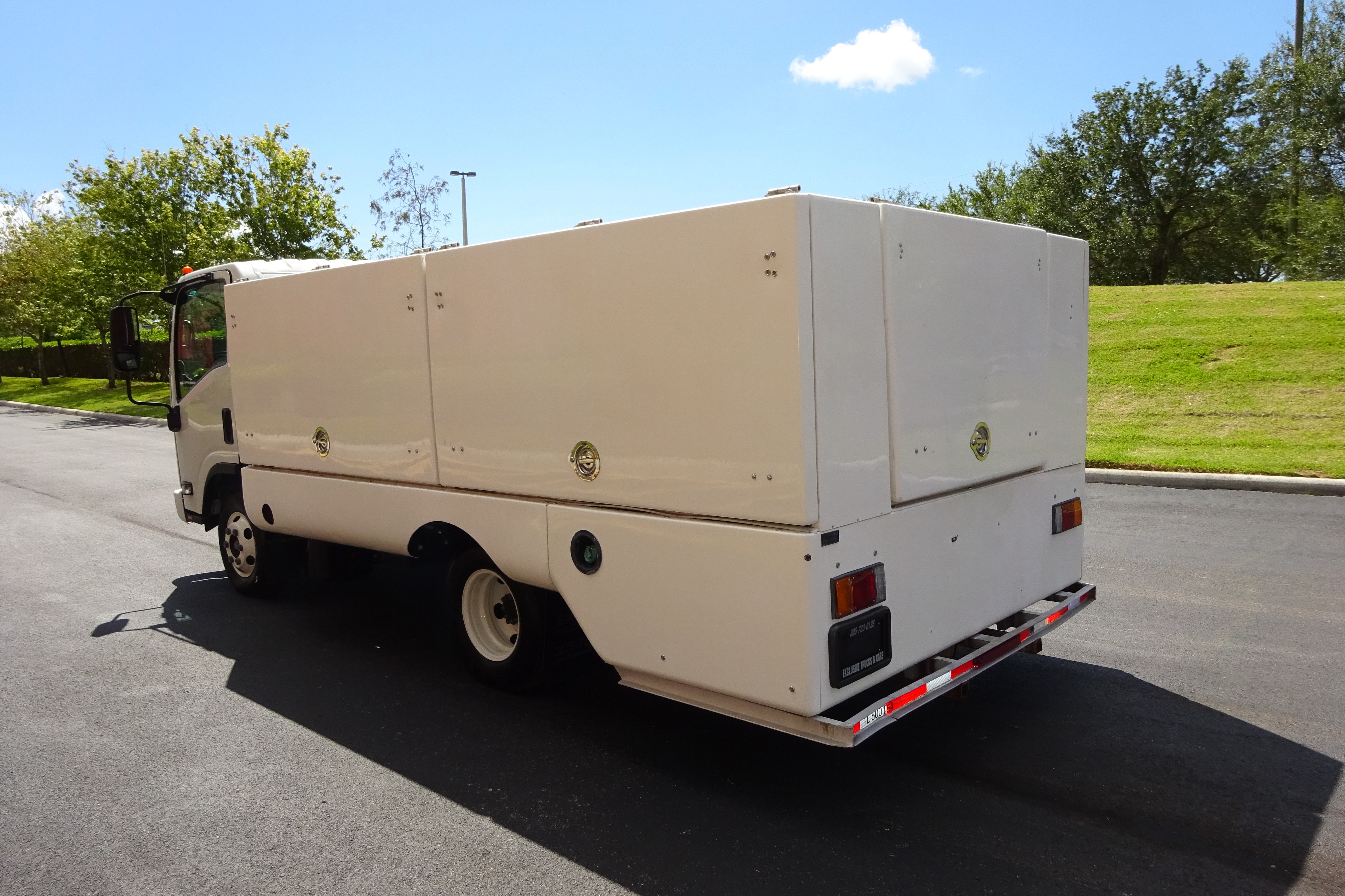 Used 2014 Isuzu Npr For Sale in Miami, FL - 5026555553 - Commercial ...