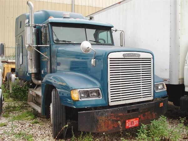 Used 1995 Freightliner FLD12064ST in Tampa, FL - Commercial Truck Trader