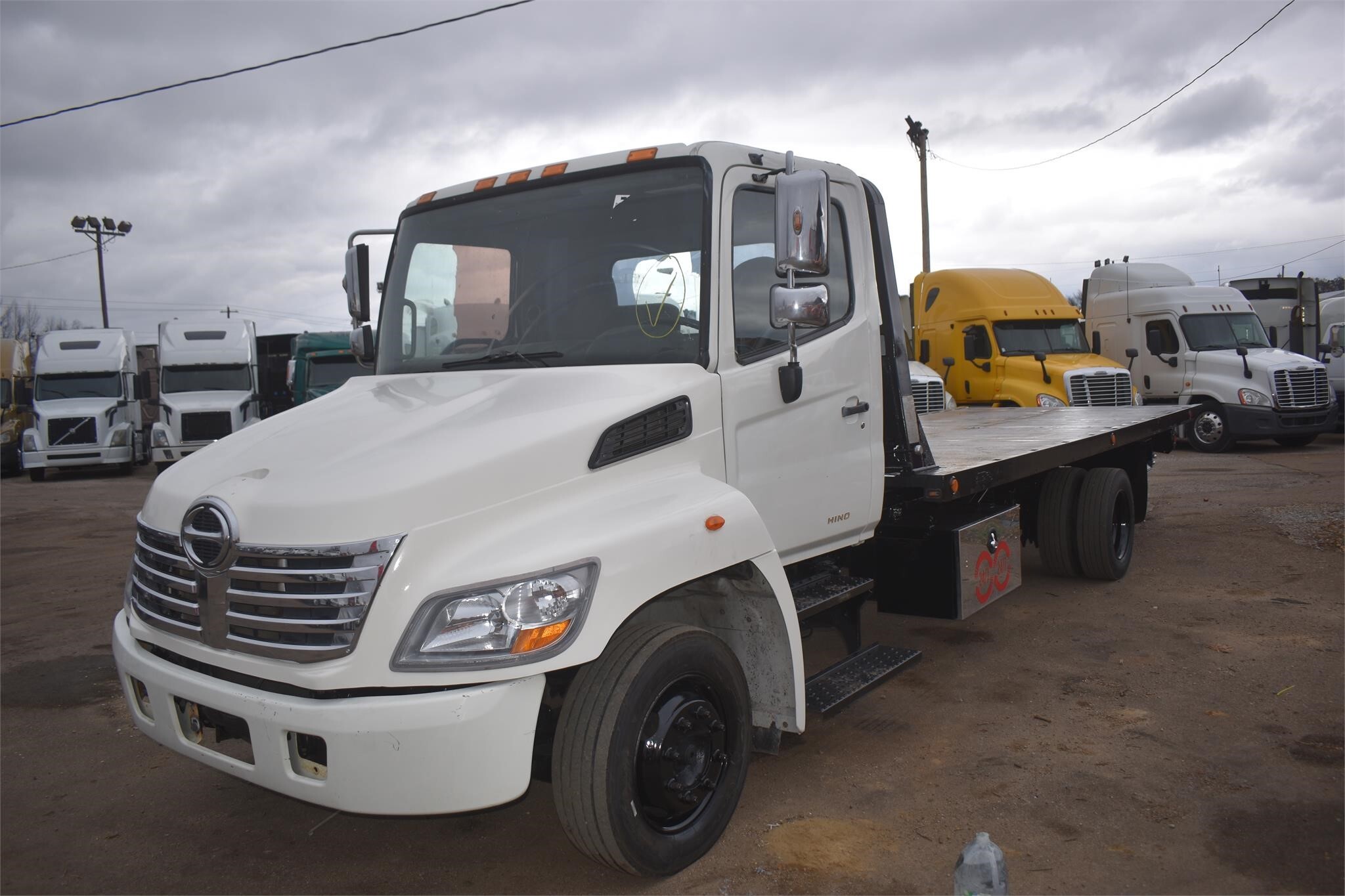 Used 2008 Hino 258LP For Sale in Covington, TN - 5029916487 ...