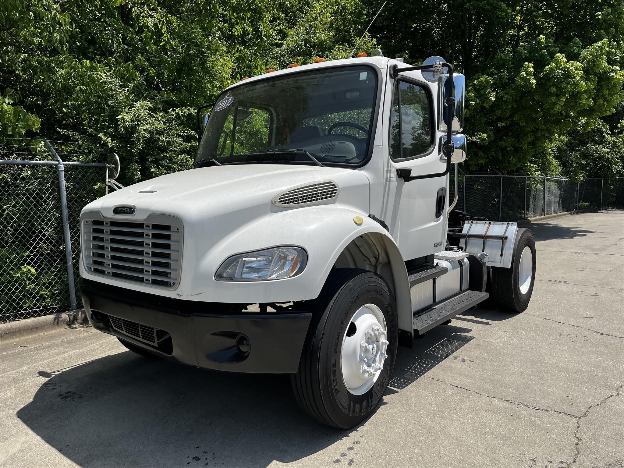 Conventional - Day Cab Class 6 (gvw 19501 - 26000) Trucks for Sale ...