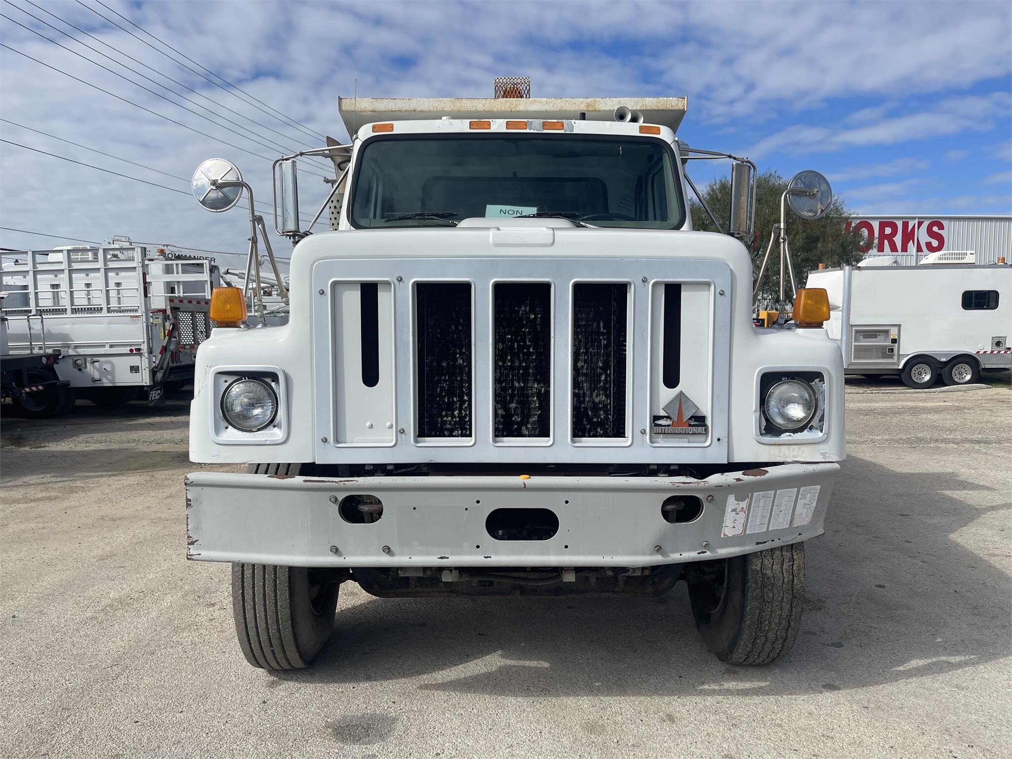 Used 2000 International S2500 For Sale in San Antonio, TX - 5025867013 ...