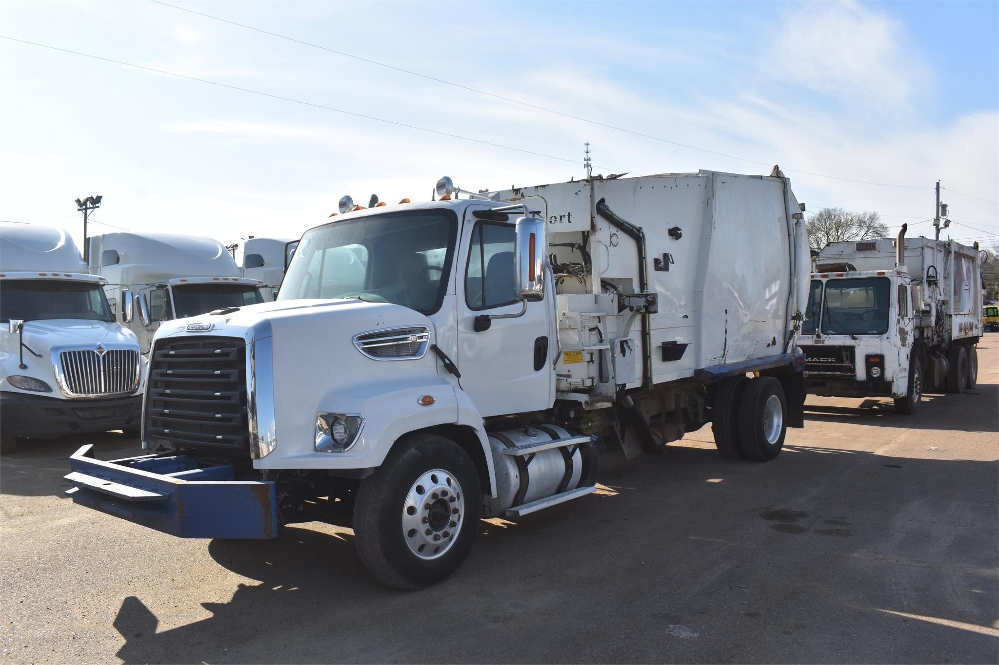 Freightliner 108 Sd Garbage Trucks for Sale | Commercial Truck Trader